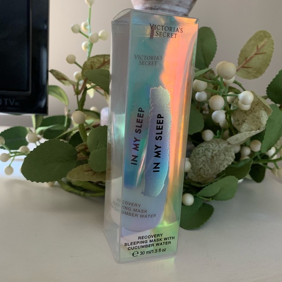 Victoria's Secret | Skincare | Nwt Vs Recovery Sleeping Mask With ...